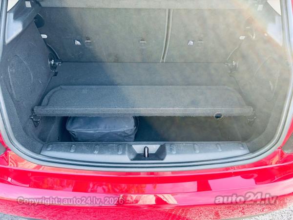 Sarkans MINI Cooper 2018 Tallina, ar dzinēja tilpumu 1.50 L un nobraukumu 73 tūkst. km par 18700 €, foto 7 vietnē AUTOMOTO.COM.LV
