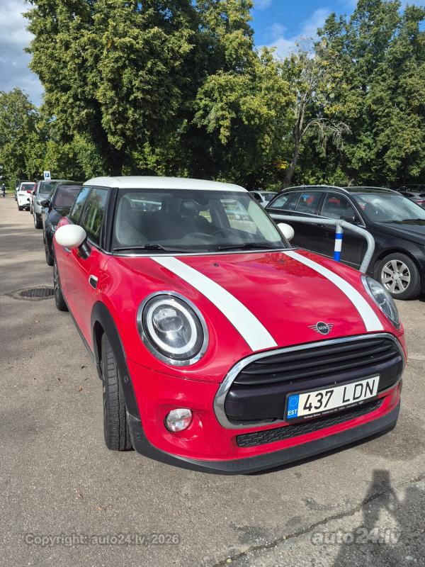 Red MINI Cooper 2019 in Tallinn, with an engine capacity of 1.50 L and mileage of 93 thousand km for 18500 €, photo 3 on AUTOMOTO.COM.LV