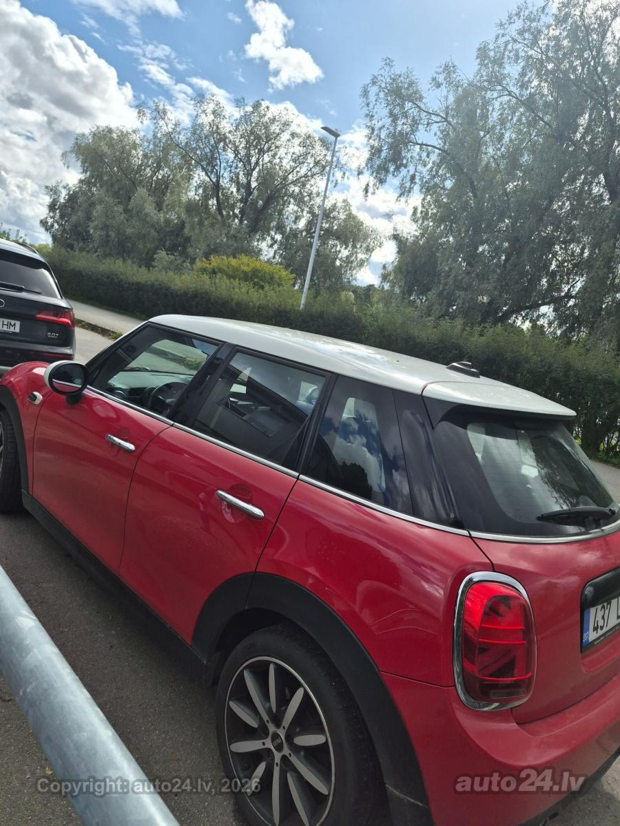 Sarkans MINI Cooper 2019 Tallina, ar dzinēja tilpumu 1.50 L un nobraukumu 93 tūkst. km par 18500 €, foto 5 vietnē AUTOMOTO.COM.LV