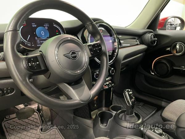 Sarkans MINI Cooper 2023 Tallina, ar dzinēja tilpumu 1.50 L un nobraukumu 52 tūkst. km par 23490 €, foto 11 vietnē AUTOMOTO.COM.LV