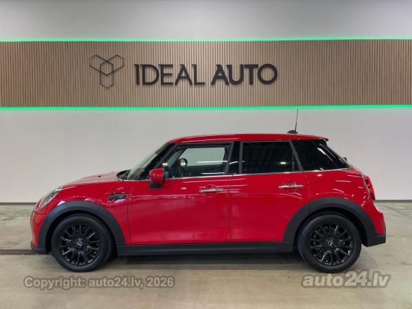 Sarkans MINI Cooper 2023 Tallina, ar dzinēja tilpumu 1.50 L un nobraukumu 35 tūkst. km par 23990 €, foto 2 vietnē AUTOMOTO.COM.LV
