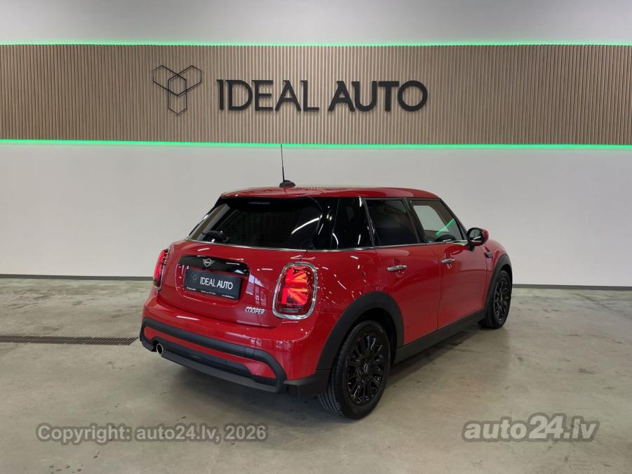 Red MINI Cooper 2023 in Tallinn, with an engine capacity of 1.50 L and mileage of 35 thousand km for 23990 €, photo 5 on AUTOMOTO.COM.LV