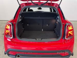 Red MINI Cooper 2023 in Tallinn, with an engine capacity of 1.50 L and mileage of 35 thousand km for 23990 €, photo 20 on AUTOMOTO.COM.LV