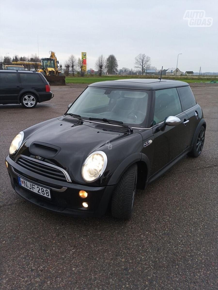 Melns MINI cooper-s 2005 Šakiai, ar dzinēja tilpumu 1.60 L un nobraukumu 165 tūkst. km par 3000 €, foto 1 vietnē AUTOMOTO.COM.LV