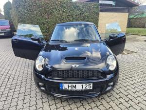 Melns MINI cooper-s 2008 Viļņa, ar dzinēja tilpumu 1.60 L un nobraukumu 232 tūkst. km par 4500 €, foto  vietnē AUTOMOTO.COM.LV