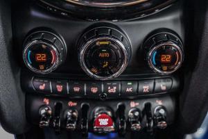 Melns MINI cooper-s 2016 Kauņa, ar dzinēja tilpumu 1.60 L un nobraukumu 126 tūkst. km par 19900 €, foto 25 vietnē AUTOMOTO.COM.LV