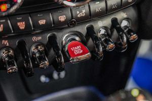 Melns MINI cooper-s 2016 Kauņa, ar dzinēja tilpumu 1.60 L un nobraukumu 126 tūkst. km par 19900 €, foto 29 vietnē AUTOMOTO.COM.LV