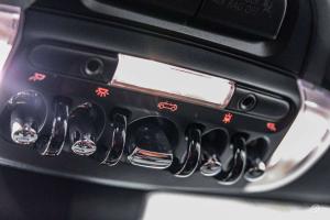 Melns MINI cooper-s 2016 Kauņa, ar dzinēja tilpumu 1.60 L un nobraukumu 126 tūkst. km par 19900 €, foto 33 vietnē AUTOMOTO.COM.LV