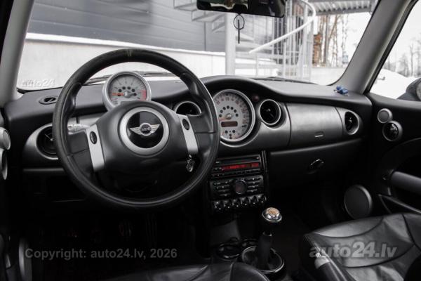 Black MINI cooper-s 2003 in Tallinn, with an engine capacity of 1.60 L and mileage of 0 thousand km for 399 €, photo 7 on AUTOMOTO.COM.LV