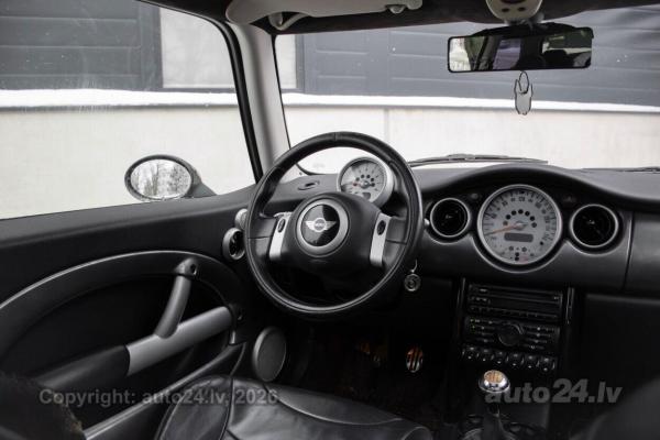 Black MINI cooper-s 2003 in Tallinn, with an engine capacity of 1.60 L and mileage of 0 thousand km for 399 €, photo 8 on AUTOMOTO.COM.LV