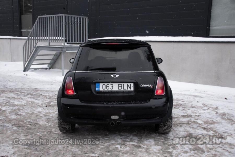 Melns MINI cooper-s 2003 Tallina, ar dzinēja tilpumu 1.60 L un nobraukumu 0 tūkst. km par 399 €, foto 5 vietnē AUTOMOTO.COM.LV