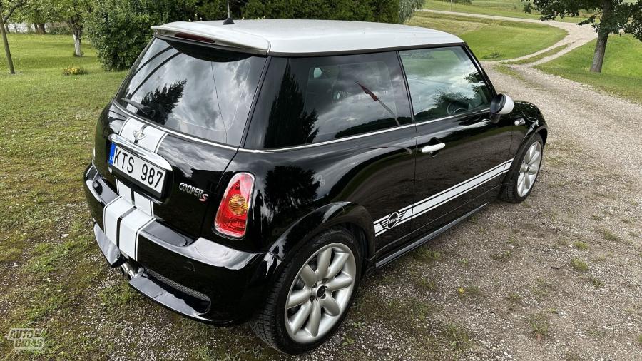 Melns MINI cooper-s 2004 Alīta, ar dzinēja tilpumu 1.60 L un nobraukumu 224 tūkst. km par 2750 €, foto 3 vietnē AUTOMOTO.COM.LV