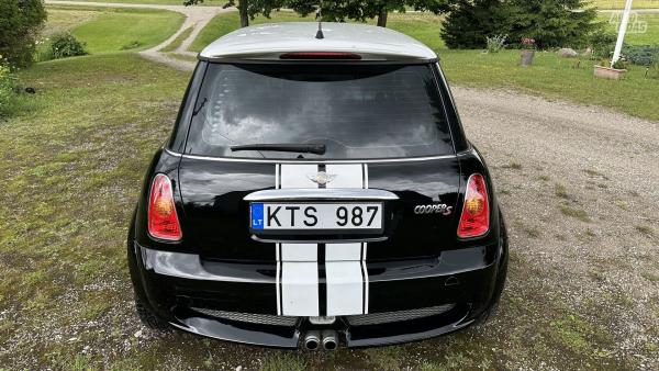 Черный Мини Купер С 2004 в Алитус, объемом двигателя 1.60 л и пробегом 224 тыс. км за 2750 €, фото 5 на AUTOMOTO.COM.LV