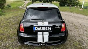 Melns MINI cooper-s 2004 Alīta, ar dzinēja tilpumu 1.60 L un nobraukumu 224 tūkst. km par 2750 €, foto 5 vietnē AUTOMOTO.COM.LV