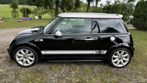Melns MINI cooper-s 2004 Alīta, ar dzinēja tilpumu 1.60 L un nobraukumu 224 tūkst. km par 2750 €, foto 6 vietnē AUTOMOTO.COM.LV