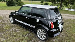 Melns MINI cooper-s 2004 Alīta, ar dzinēja tilpumu 1.60 L un nobraukumu 224 tūkst. km par 2750 €, foto 8 vietnē AUTOMOTO.COM.LV