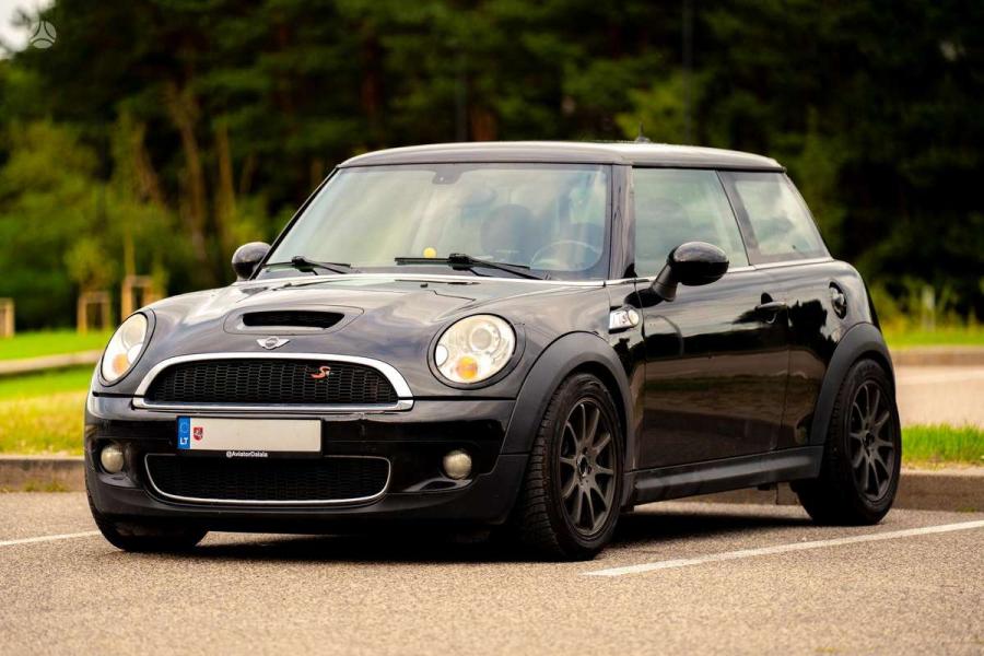 Melns MINI cooper-s 2009 Viļņa, ar dzinēja tilpumu 1.60 L un nobraukumu 253 tūkst. km par 3000 €, foto 1 vietnē AUTOMOTO.COM.LV