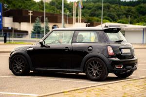 Melns MINI cooper-s 2009 Viļņa, ar dzinēja tilpumu 1.60 L un nobraukumu 253 tūkst. km par 3000 €, foto 6 vietnē AUTOMOTO.COM.LV