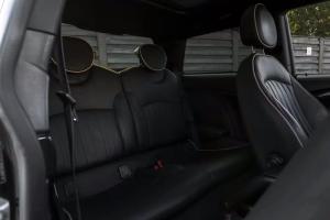 Black MINI cooper-s 2010 in Jelgava, with an engine capacity of 1.60 L and mileage of 198 thousand km for 7900 €, photo 20 on AUTOMOTO.COM.LV