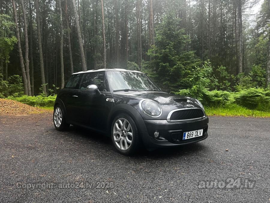 Melns MINI cooper-s 2010 Tallina, ar dzinēja tilpumu 1.60 L un nobraukumu 0 tūkst. km par 4999 €, foto 3 vietnē AUTOMOTO.COM.LV