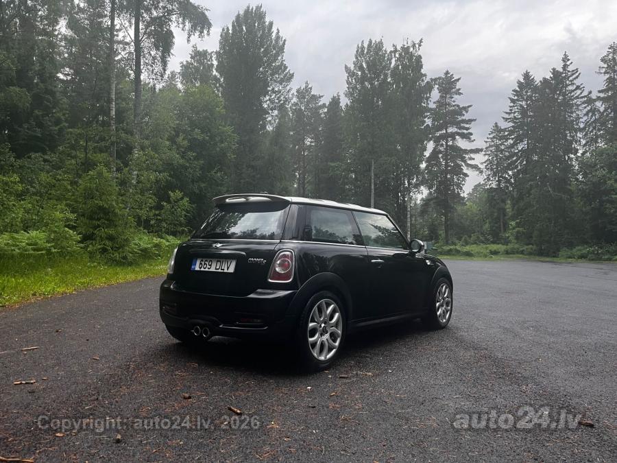 Melns MINI cooper-s 2010 Tallina, ar dzinēja tilpumu 1.60 L un nobraukumu 0 tūkst. km par 4999 €, foto 11 vietnē AUTOMOTO.COM.LV