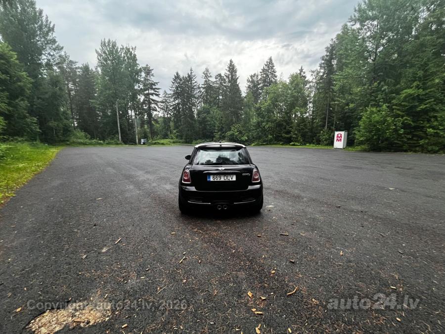 Melns MINI cooper-s 2010 Tallina, ar dzinēja tilpumu 1.60 L un nobraukumu 0 tūkst. km par 4999 €, foto 16 vietnē AUTOMOTO.COM.LV