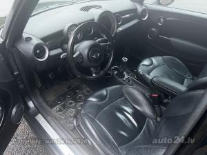 Melns MINI cooper-s 2010 Tallina, ar dzinēja tilpumu 1.60 L un nobraukumu 0 tūkst. km par 4999 €, foto 19 vietnē AUTOMOTO.COM.LV