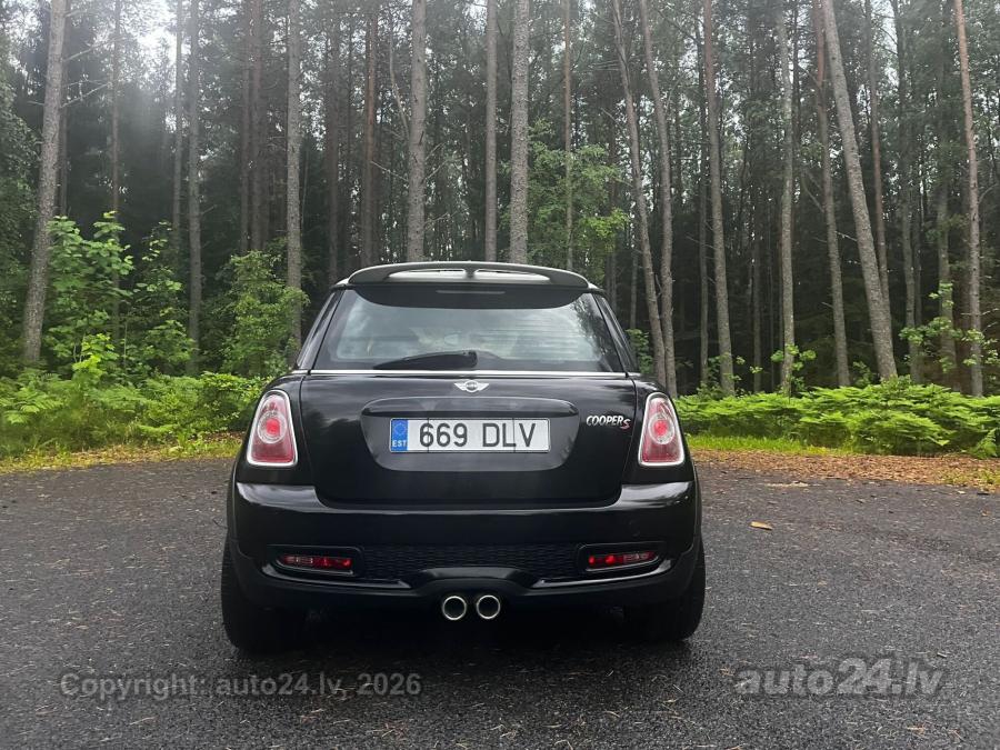 Melns MINI cooper-s 2010 Tallina, ar dzinēja tilpumu 1.60 L un nobraukumu 0 tūkst. km par 4999 €, foto 30 vietnē AUTOMOTO.COM.LV