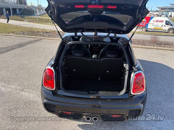 Melns MINI cooper-s 2018 Tartu, ar dzinēja tilpumu 2.00 L un nobraukumu 63 tūkst. km par 19400 €, foto 7 vietnē AUTOMOTO.COM.LV