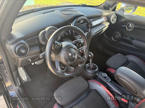 Melns MINI cooper-s 2018 Tartu, ar dzinēja tilpumu 2.00 L un nobraukumu 63 tūkst. km par 19400 €, foto 8 vietnē AUTOMOTO.COM.LV