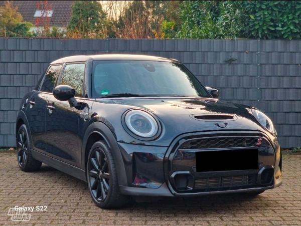 Black MINI cooper-s 2023 in Kaunas, with an engine capacity of 2.00 L and mileage of 69 thousand km for 28529 €, photo 3 on AUTOMOTO.COM.LV