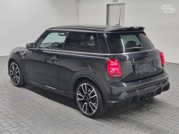 Melns MINI cooper-s 2023 Kauņa, ar dzinēja tilpumu 2.00 L un nobraukumu 37 tūkst. km par 31134 €, foto 3 vietnē AUTOMOTO.COM.LV