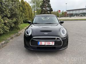 Melns MINI cooper-s 2023 Rīga, ar dzinēja tilpumu 0.00 L un nobraukumu 33 tūkst. km par 21000 €, foto 4 vietnē AUTOMOTO.COM.LV