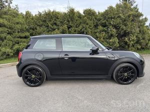 Melns MINI cooper-s 2023 Rīga, ar dzinēja tilpumu 0.00 L un nobraukumu 33 tūkst. km par 21000 €, foto 6 vietnē AUTOMOTO.COM.LV