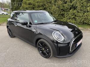 Melns MINI cooper-s 2023 Rīga, ar dzinēja tilpumu 0.00 L un nobraukumu 33 tūkst. km par 21000 €, foto 8 vietnē AUTOMOTO.COM.LV