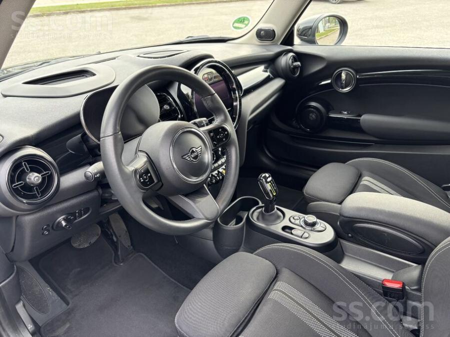 Melns MINI cooper-s 2023 Rīga, ar dzinēja tilpumu 0.00 L un nobraukumu 33 tūkst. km par 21000 €, foto 9 vietnē AUTOMOTO.COM.LV