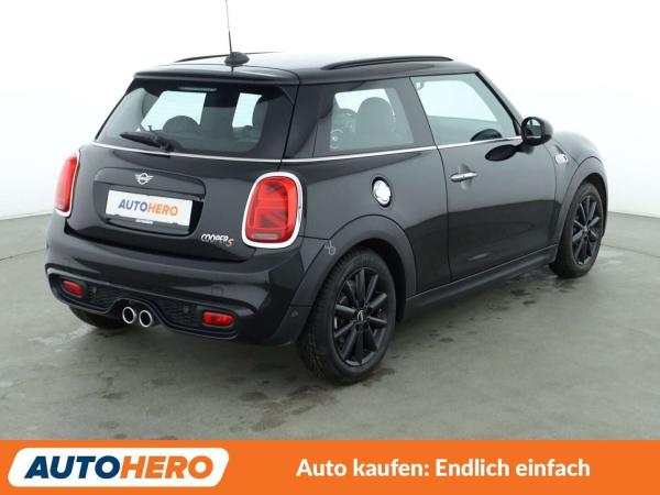 Melns MINI cooper-s 2019 Kauņa, ar dzinēja tilpumu 2.00 L un nobraukumu 82 tūkst. km par 22276 €, foto 6 vietnē AUTOMOTO.COM.LV