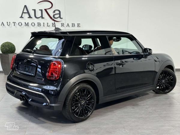 Black MINI cooper-s 2022 in Kaunas, with an engine capacity of 2.00 L and mileage of 32 thousand km for 28321 €, photo 4 on AUTOMOTO.COM.LV