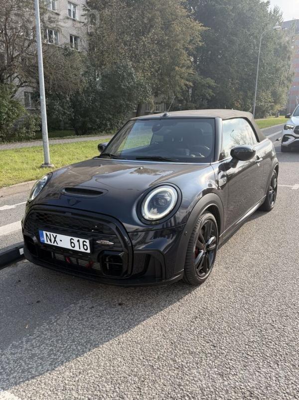 Zils MINI cooper-s 2023 Rīga, ar dzinēja tilpumu 2.00 L un nobraukumu 20 tūkst. km par 32000 €, foto 1 vietnē AUTOMOTO.COM.LV