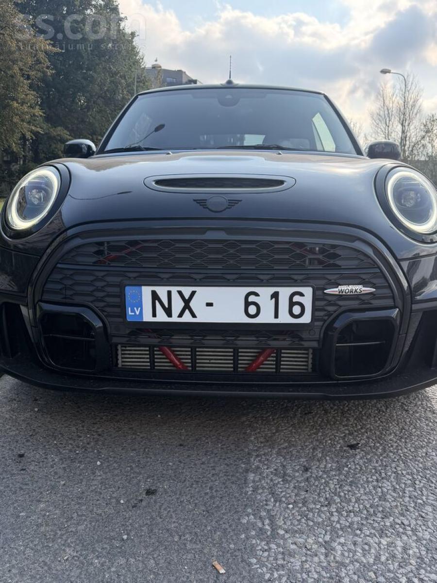 Blue MINI cooper-s 2023 in Riga, with an engine capacity of 2.00 L and mileage of 20 thousand km for 32000 €, photo 3 on AUTOMOTO.COM.LV