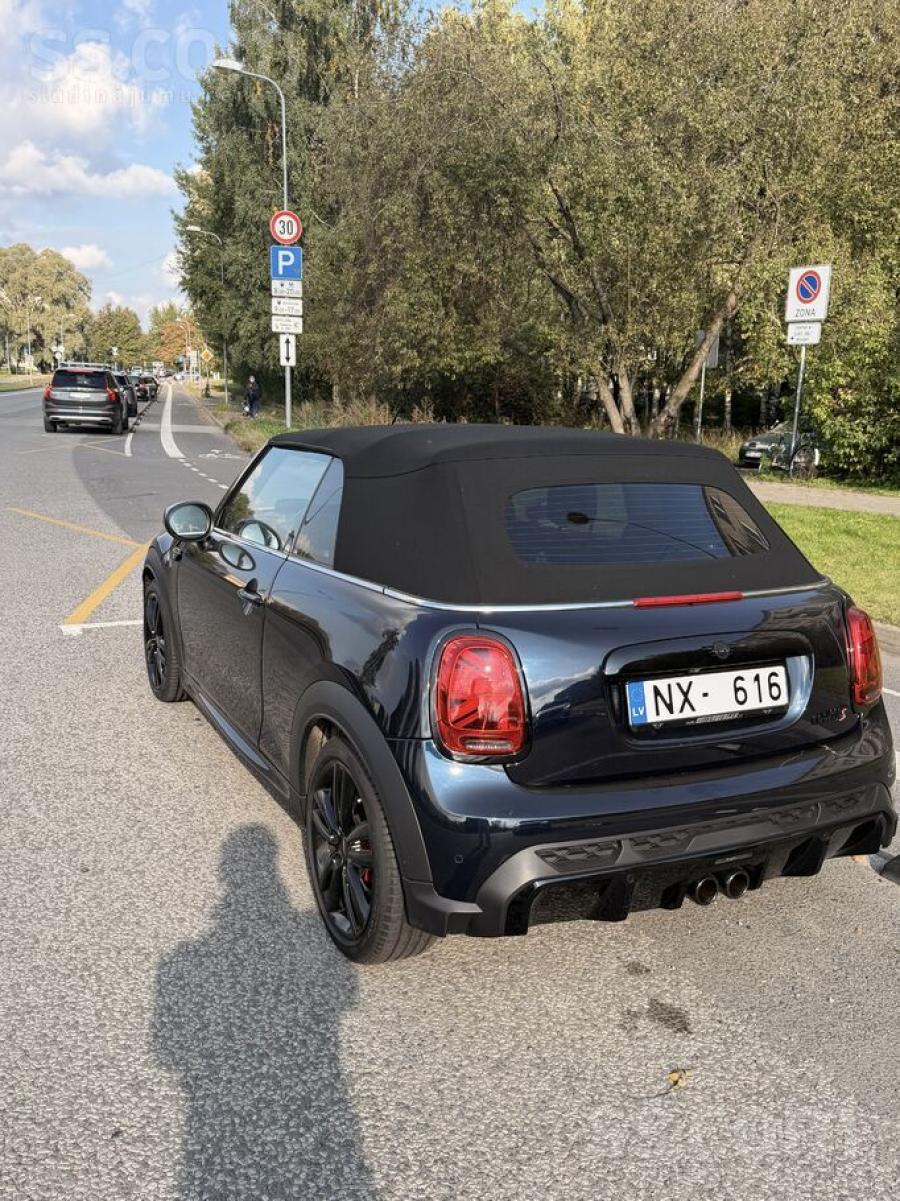 Blue MINI cooper-s 2023 in Riga, with an engine capacity of 2.00 L and mileage of 20 thousand km for 32000 €, photo 4 on AUTOMOTO.COM.LV