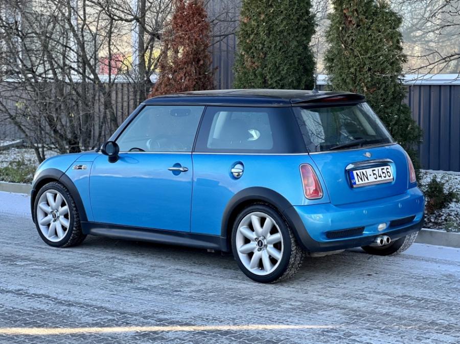 Blue MINI cooper-s 2004 in Riga, with an engine capacity of 1.60 L and mileage of 138 thousand km for 3300 €, photo 3 on AUTOMOTO.COM.LV