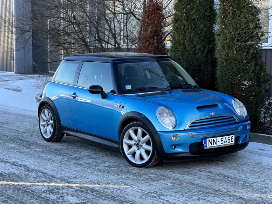 Blue MINI cooper-s 2004 in Riga, with an engine capacity of 1.60 L and mileage of 138 thousand km for 3300 €, photo 4 on AUTOMOTO.COM.LV