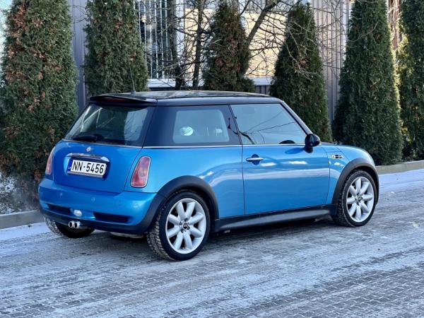 Zils MINI cooper-s 2004 Rīga, ar dzinēja tilpumu 1.60 L un nobraukumu 138 tūkst. km par 3300 €, foto 4 vietnē AUTOMOTO.COM.LV