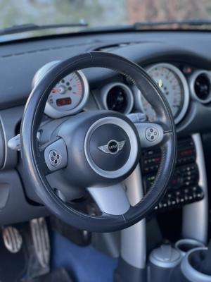 Blue MINI cooper-s 2004 in Riga, with an engine capacity of 1.60 L and mileage of 138 thousand km for 3300 €, photo 6 on AUTOMOTO.COM.LV