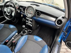 Blue MINI cooper-s 2007 in Riga, with an engine capacity of 1.60 L and mileage of 156 thousand km for 3750 €, photo 12 on AUTOMOTO.COM.LV