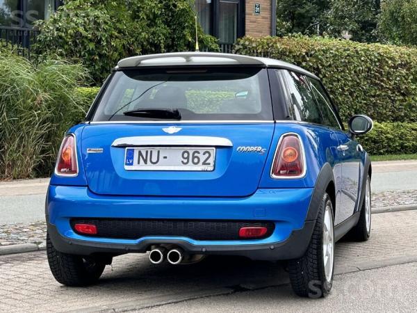 Blue MINI cooper-s 2007 in Riga, with an engine capacity of 1.60 L and mileage of 156 thousand km for 3750 €, photo 8 on AUTOMOTO.COM.LV