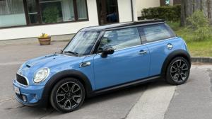 Blue MINI cooper-s 2013 in Riga, with an engine capacity of 1.60 L and mileage of 250 thousand km for 5950 €, photo 10 on AUTOMOTO.COM.LV