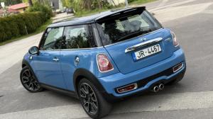 Blue MINI cooper-s 2013 in Riga, with an engine capacity of 1.60 L and mileage of 250 thousand km for 5950 €, photo 16 on AUTOMOTO.COM.LV