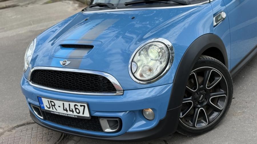 Blue MINI cooper-s 2013 in Riga, with an engine capacity of 1.60 L and mileage of 250 thousand km for 5950 €, photo 22 on AUTOMOTO.COM.LV